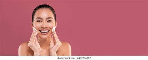 Coreanas fotos desnudas Más de fotos de stock con licencia libres de regalías Shutterstock