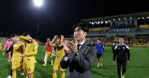 광주 이정효 감독 더 다양한 전술과 탄탄한 스쿼드 준비