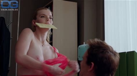 Betty Gilpin Nude Pictures Photos Playbabe Naked Topless Fappening