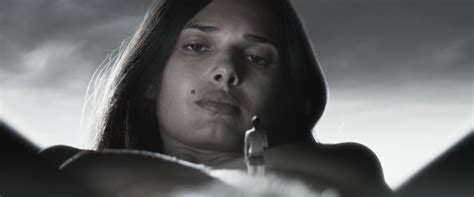 Zoi Gorman Desnuda Más Allá Del Sueño 2016 Hd 1080p Thefappening