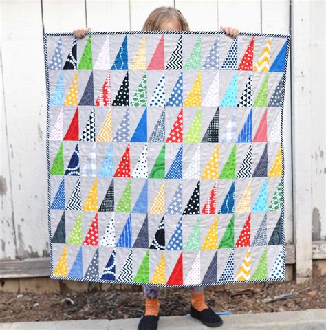 Half Rectangle Triangle Quilt Kitchen Table Quilting
