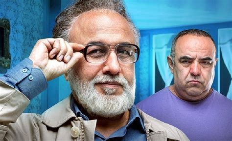 فیلم رقص رضا عطاران و حسن معجونی با آهنگ آو آو آو صادق بوقی