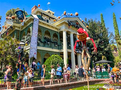 Haunted Mansion New Gingerbread House The Disney Food Blog