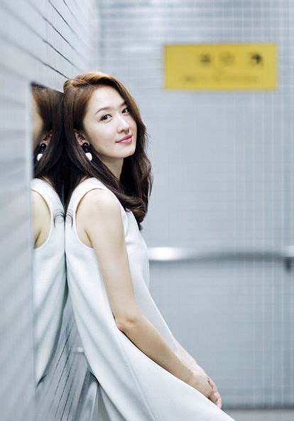 Actress Zhang Wen 2016 12 Actress Zhang Wen Poses For