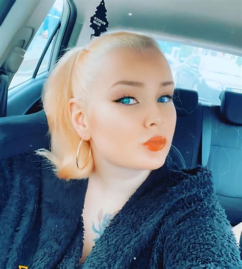 Alina Blue (Actress) Wiki, Age, Biography, Height, Net Worth, Ethnicity & More - SCHOOL TRANG DAI