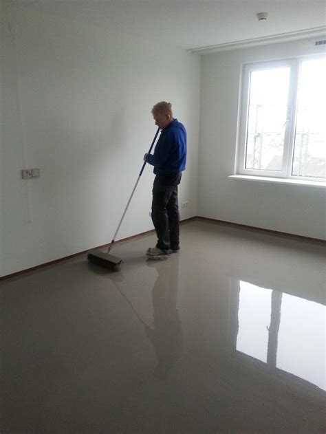 Egaliseren Met Een Rakel Tijdens Dit Project Is Er Maar Liefst