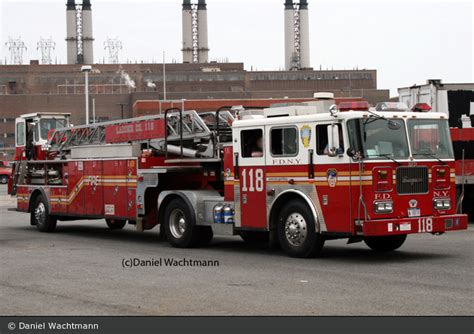 Einsatzfahrzeug Fdny Brooklyn Ladder 118 Dl Ad Bos