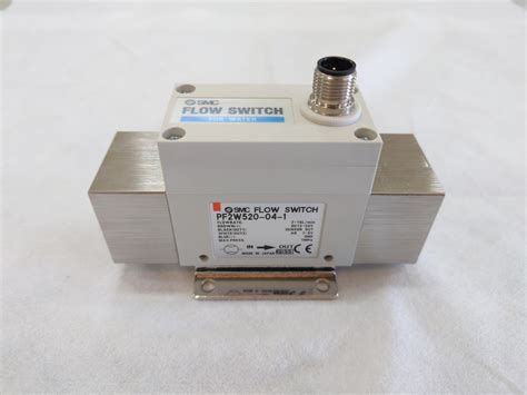 Flow Switch Alphawave English