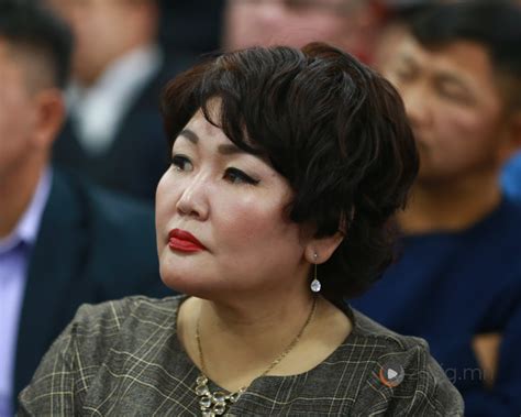 НПГ Яруу найрагч Ц Хулан гадны тагнуулын албатай хамтран ажилласан гэж үзэж яллагдагчаар татсан