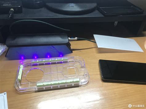 解锁了手机贴膜的新难度——曲面屏贴全胶uv钢化膜实战贴膜什么值得买