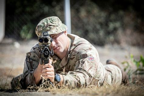British Army Orders 10000 Talon Fused Weapon Sights For Enhanced Night
