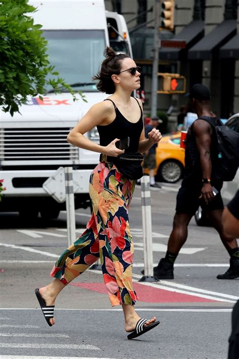 Diasy Ridley Out And About In New York 06252019 Hawtcelebs