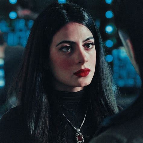 Isabelle Lightwood Icon Long Indian Hair Isabelle Lightwood Indian Hairstyles