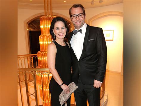 Анналена Бербок В Купальнике 63 фото