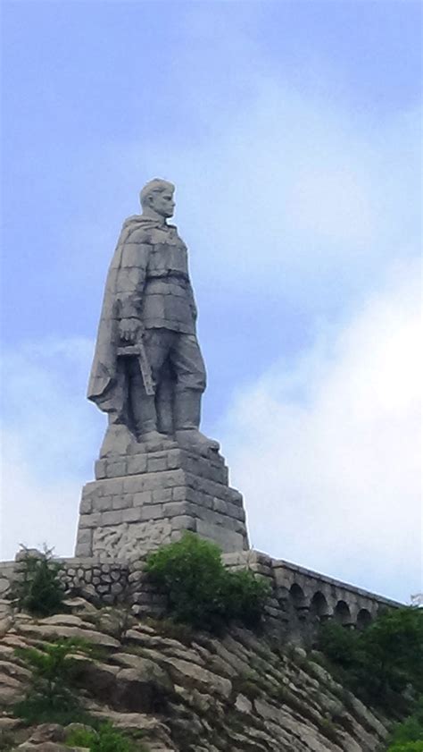 Паметник „Альоша“ Пловдив