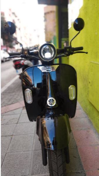 Motocicleta Eléctrica Quazzar E Divine Plus