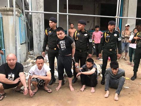 កងរាជអាវុធហត្ថខេត្តព្រះសីហនុឃាត់ខ្លួន ជនជាតិចិន៥នាក់ ចាប់ជំរិតនារីជនជាតិចិនដូចគ្នា Khmernote