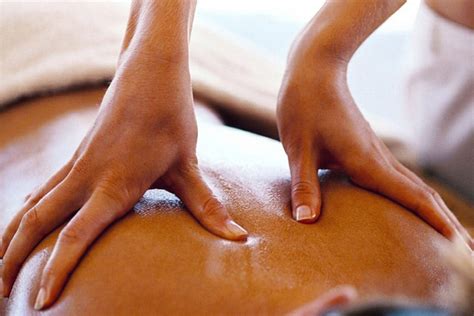 فواید روغن سیاه دانه برای ماساژ نکات مهم در استفاده