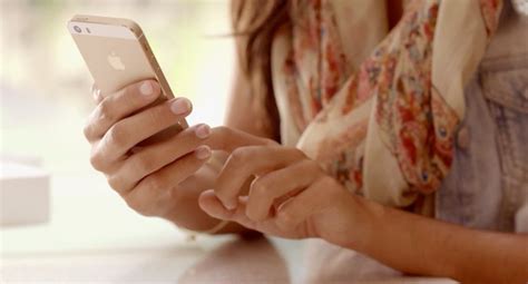 В Петербурге учительница лишилась работы из за Twitter Вести образования