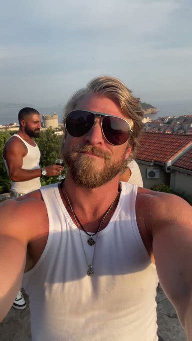 TW Pornstars Logan Stevens Top Onlyfans Videos From Twitter Page