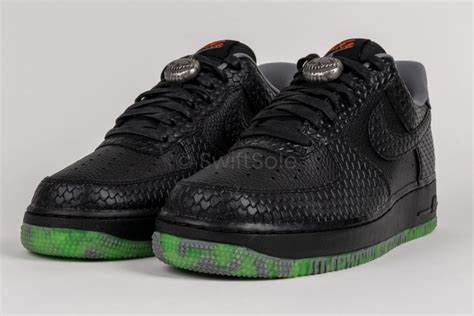 할로윈에 완벽한 나이키 에어 포스 1 할로윈 출시한다