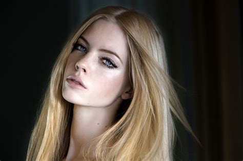 Модели с русыми волосами 59 фото