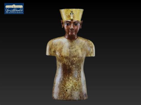 المتحف المصري بالتحرير يلقي الضوء على تمثال الملك توت عنخ آمون