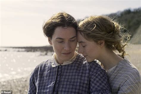 Kate Winslet Talks About Her Lesbian Sex Scenes In New Film Ammonite Al Bawaba