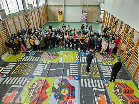 Treci pe Verde Școala Gimnazială munteni Buzău Fundaţia Malama Cristiana Cosmina