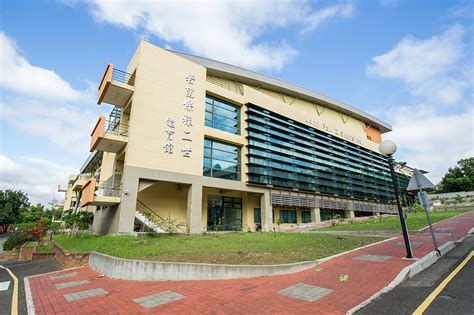 靜宜大學 體育館 人臉辨識門禁管理系統裝置