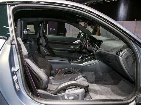 宝马m4空间实拍高清大图 宝马m4 2022款 M4双门轿跑车 M 50周年专属限量版第2张图片大全 太平洋汽车