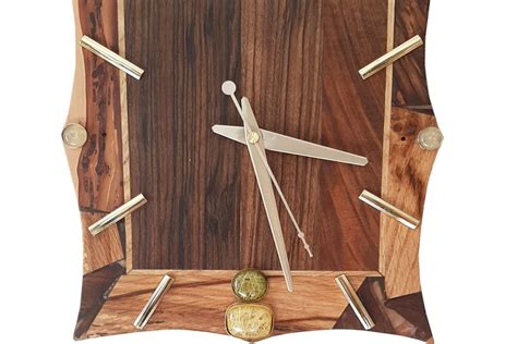 კედლის საათი