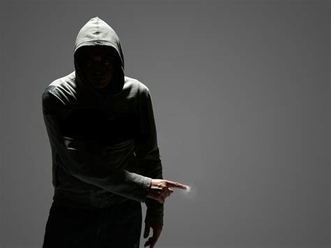 Создать мем официальная страница фантома фото в капюшоне без лица аватарки в капюшоне без