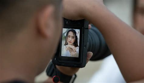 Choosing Between Mini Sessions Vs Custom Photography