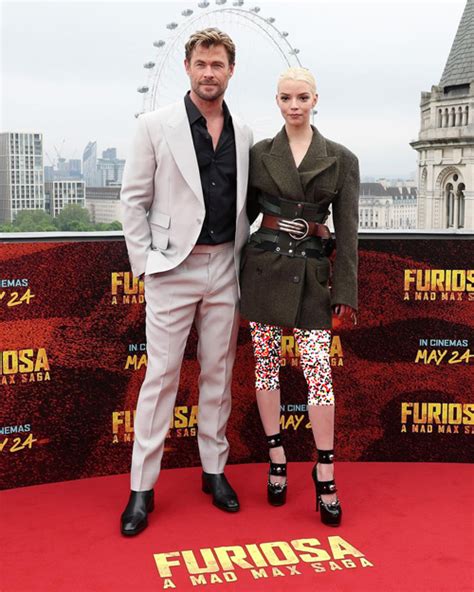 کت بابابزرگتان را بدزدید و آن را شبیه آنیا تیلور جوی استایل کنید؛ با