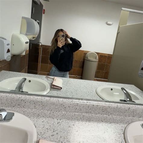 Michelle🧍🏽‍♀️ Michelleme2006 Snapchat Stories Spotlight And Lenses