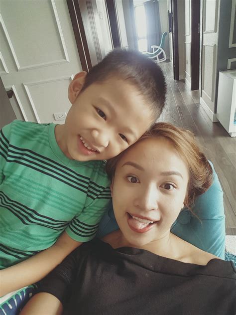 Hotgirl thời Xinh đẹp nhưng lận đận tình duyên