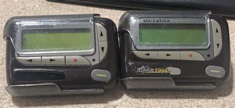 Pagers In The 90s The Rise And Fall Of The Beeper Retro Radical