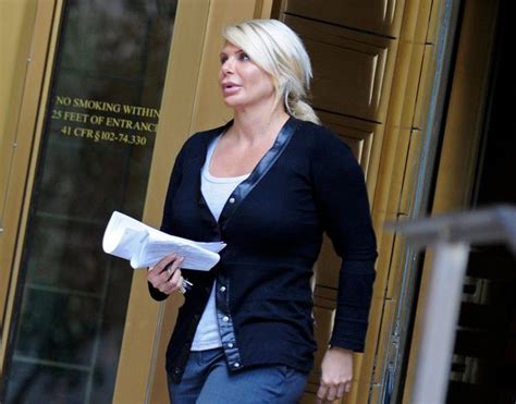 Kristin Davis 7th Pic Pic