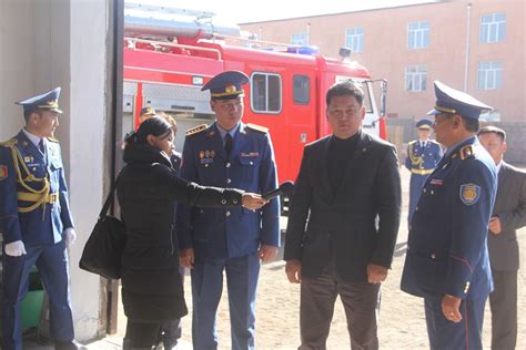 Монгол Улсын Шадар сайд У Хүрэлсүх УИХ ын гишүүн Л Энхболд Н Амарзаяа нар Цогтцэций суманд