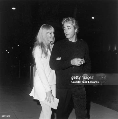 Linda Evans Fotos Photos And Premium High Res Pictures Getty Images