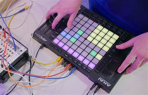 AKAI APC nowy potężny kontroler do Ableton Live uptone pl Sprzęt muzyczny koncerty