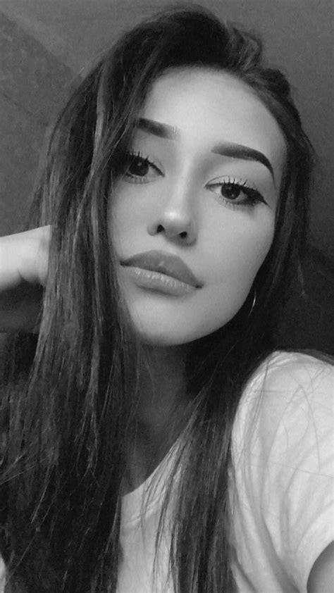 Sandrahunt Cam Model Profile Stripchat