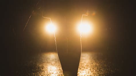 Why You Shouldnt Replace Your Halogen Bulbs With Cheap Led Headlights