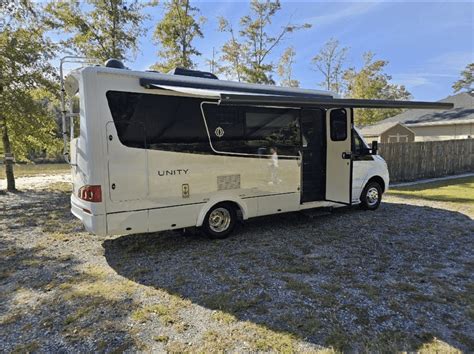 2021 Leisure Travel Van Unity U24mb National Vehicle