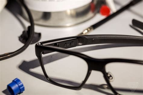 Exclusive Intels New Vaunt Smart Glasses Actually Look Good The Verge