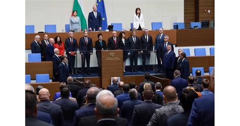 Кабинетът Главчев се закле Видео