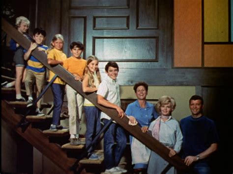 The Brady Bunch In Color Bumper Free Download Borrow And Streaming Internet Archive