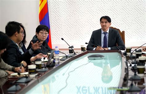 “И ЖОБ ПЛАТФОРМ ЫН ХӨГЖҮҮЛЭЛТ ТӨЛӨВЛӨГӨӨНИЙ ДАГУУ АМЖИЛТТАЙ ЯВААГ ОНЦОЛЛОО Хөдөлмөр нийгмийн