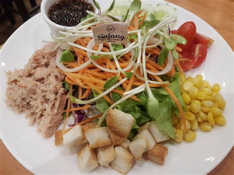 สลัดทูน่า ร้าน สตางค์ เครป And คอฟฟี่ And สมูทตี้